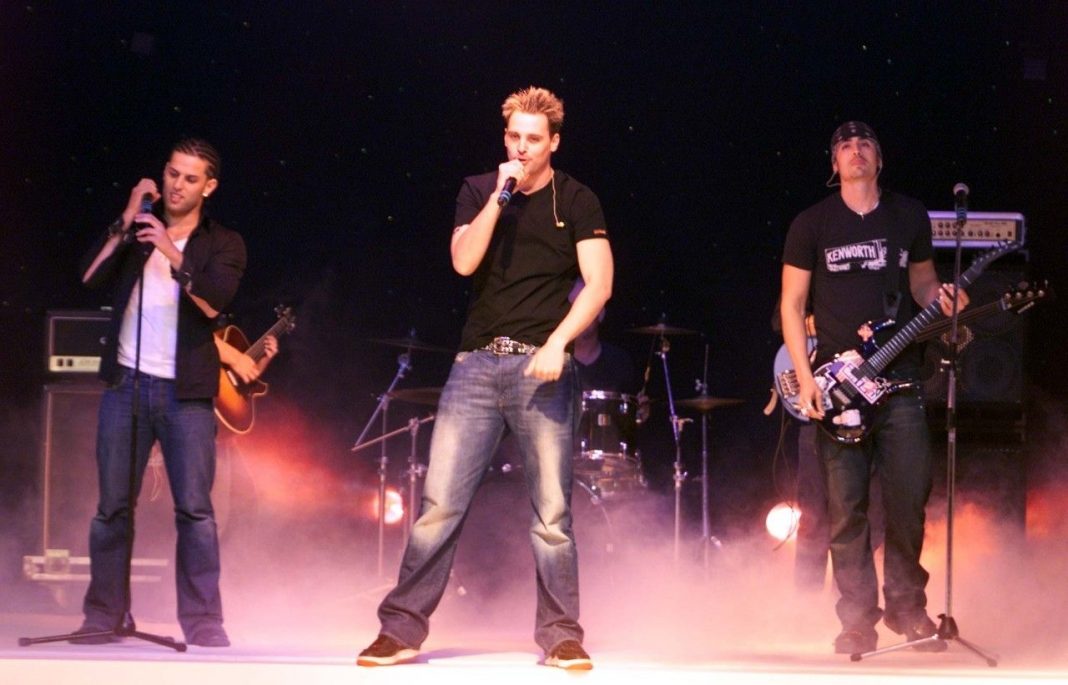 LFO band ask for 'prayers and good vibes' after member announces health ...